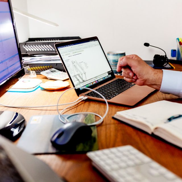 Services – Awyr Las Ltd